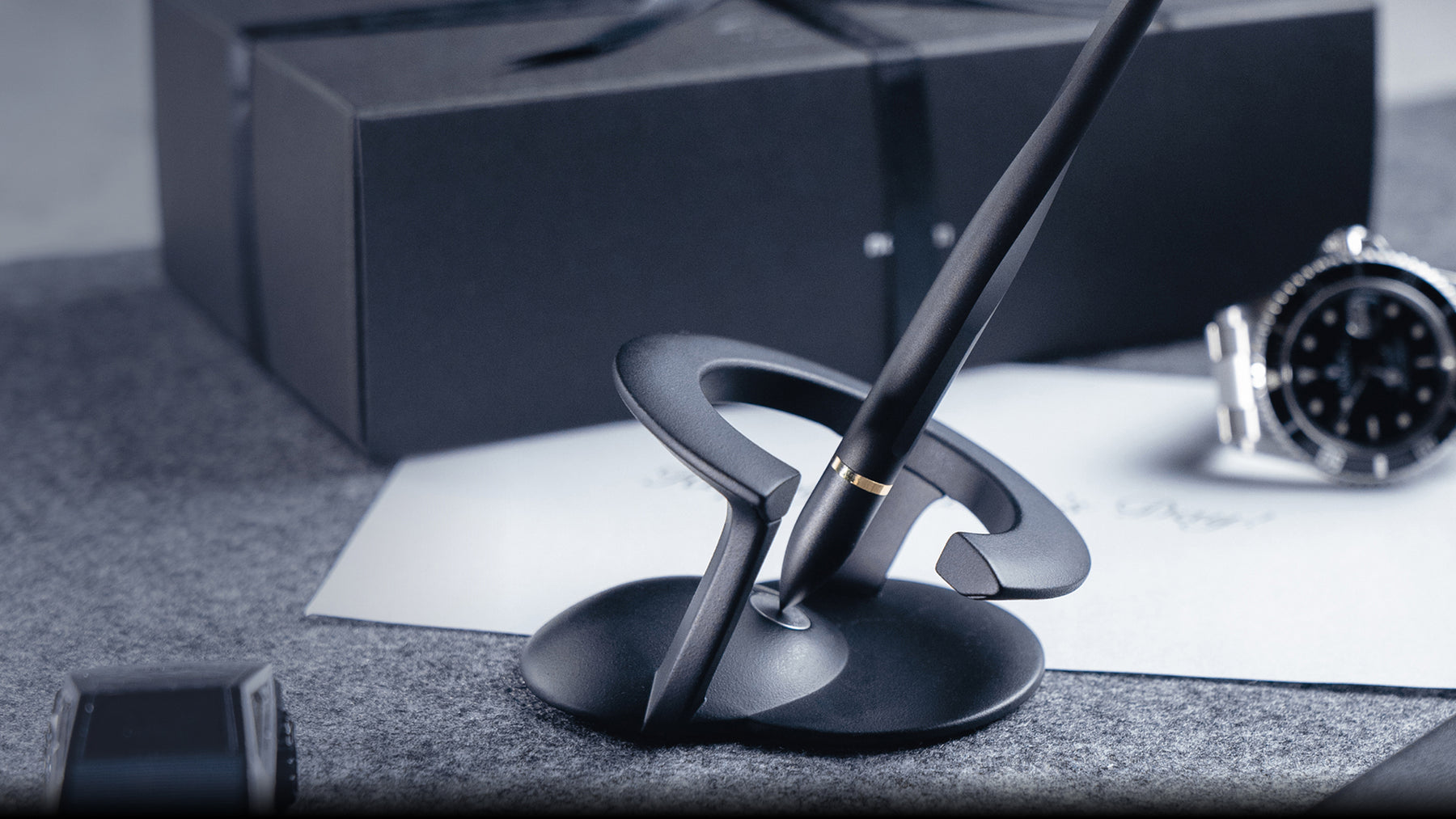 novium | Stylos qui lévitent & Accessoires de bureau